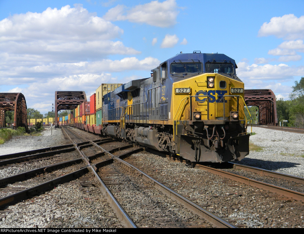 CSX 527